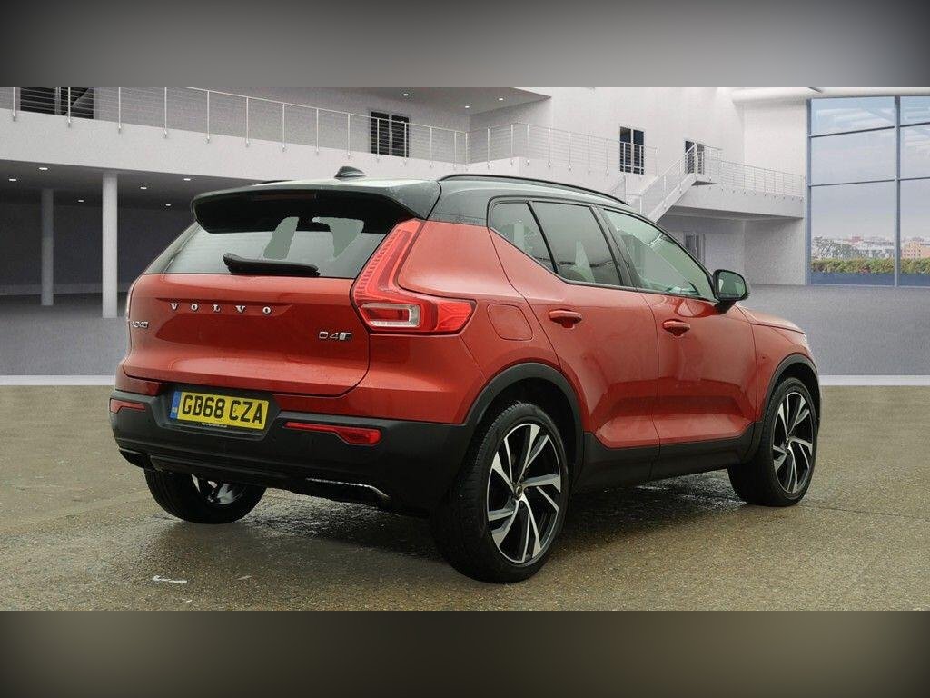 Used 2018 Volvo XC40 2.0 D4 R-Design Pro Auto AWD Euro 6 (s/s) 5dr for ...